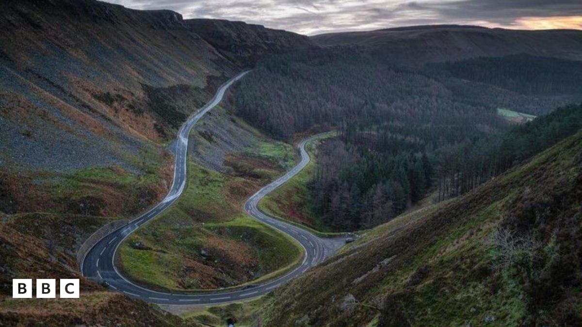 Llethrau gorau Cymru: Ble fydd y Tour de France? - BBC Cymru Fyw