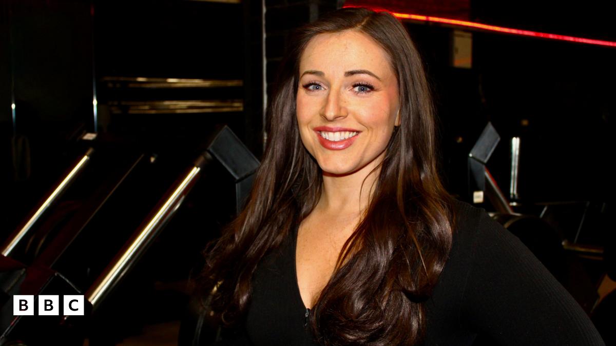 Pum munud gyda... Alys Williams - BBC Cymru Fyw