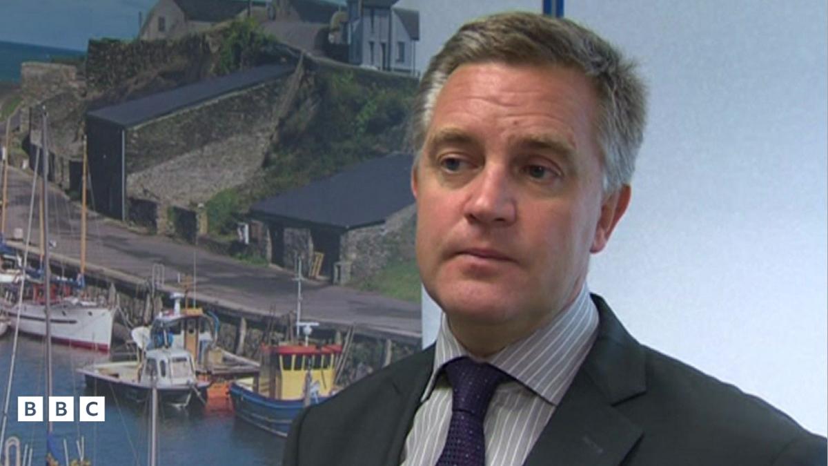 Cyn-gynghorydd yng Ngwynedd wedi ceisio 'dwyn arian' cyhoeddus - BBC ...