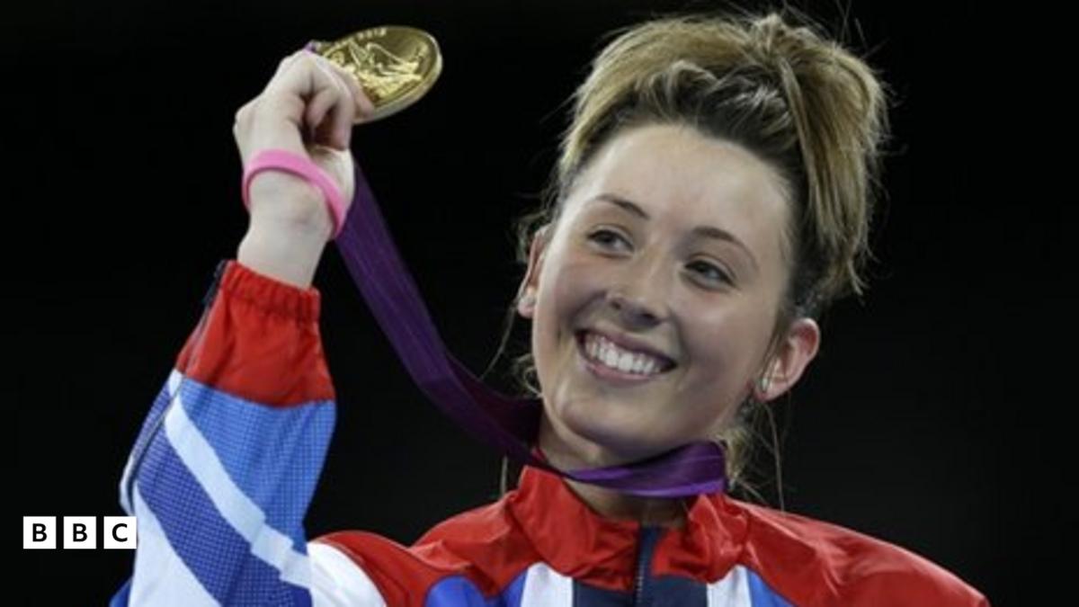 Enw canolfan yn nodi llwyddiannau Jade Jones - BBC Cymru Fyw