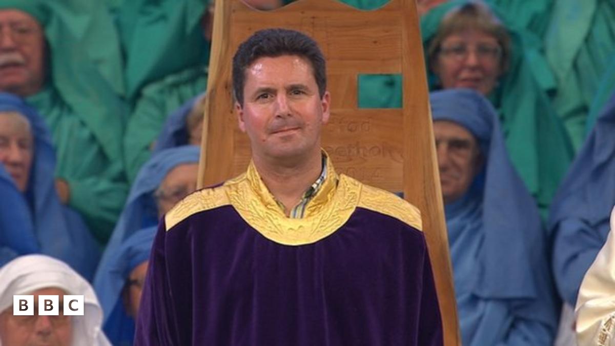 Ail Gadair i'r Prifardd Ceri Wyn Jones - BBC Cymru Fyw