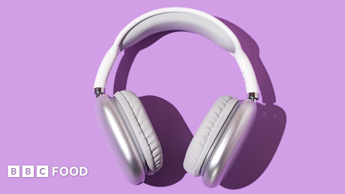 The 'food noise' phenomenon – and expert tips for managing it - BBC Food