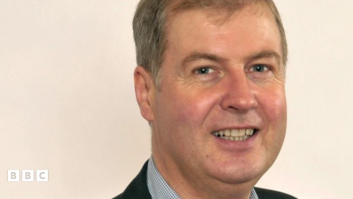 Esslemont a' fàgail BBC ALBA - Naidheachdan a' BhBC