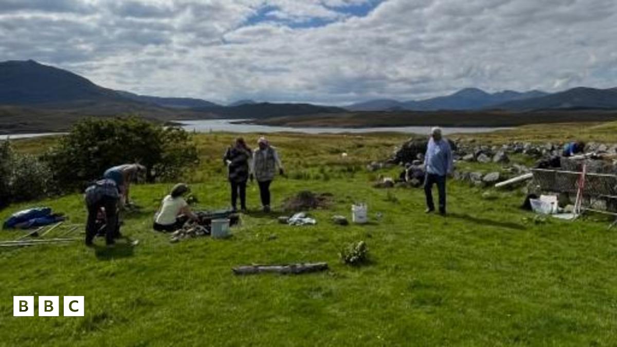 Arc-eòlaiche à Chile a' rannsachadh dachaigh àraich a seanar an Leòdhas ...