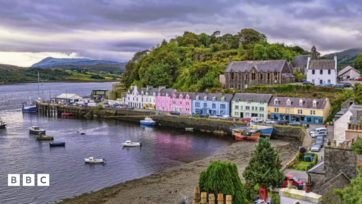 Gearan gu bheil barrachd na obair-chàraidh a dhìth air Cidhe Phort Rìgh ...