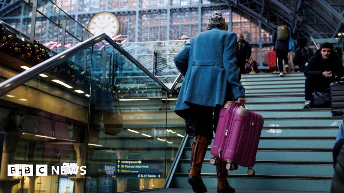 Eurostar and Channel Tunnel services returning to normal after power ...