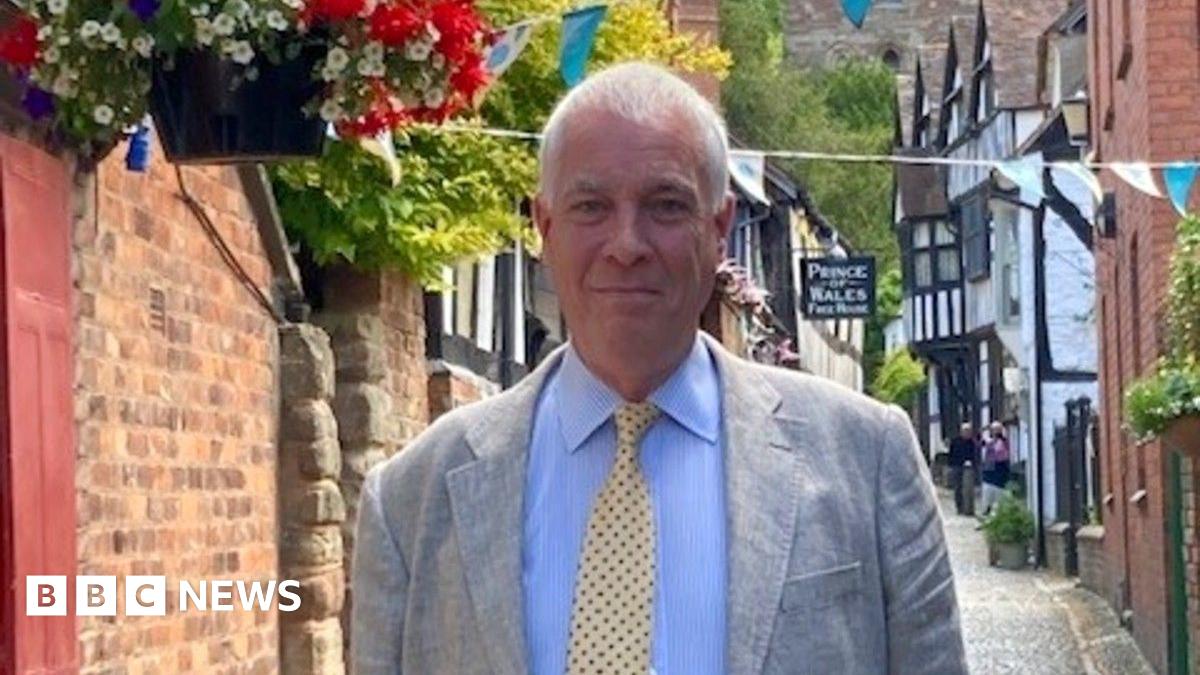 Ledbury: Town councillor censured after resident's complaint - BBC News