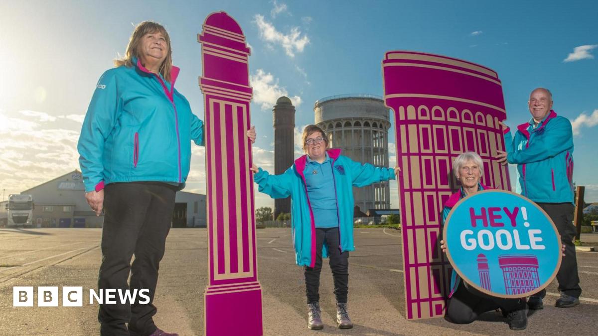 Goole volunteers sought to support town's 200-year anniversary - BBC News