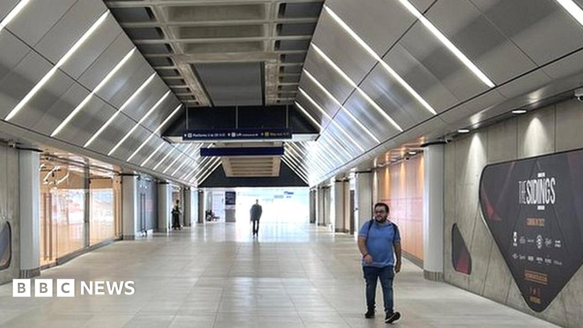 London Waterloo: Inside the shopping centre that's almost deserted ...