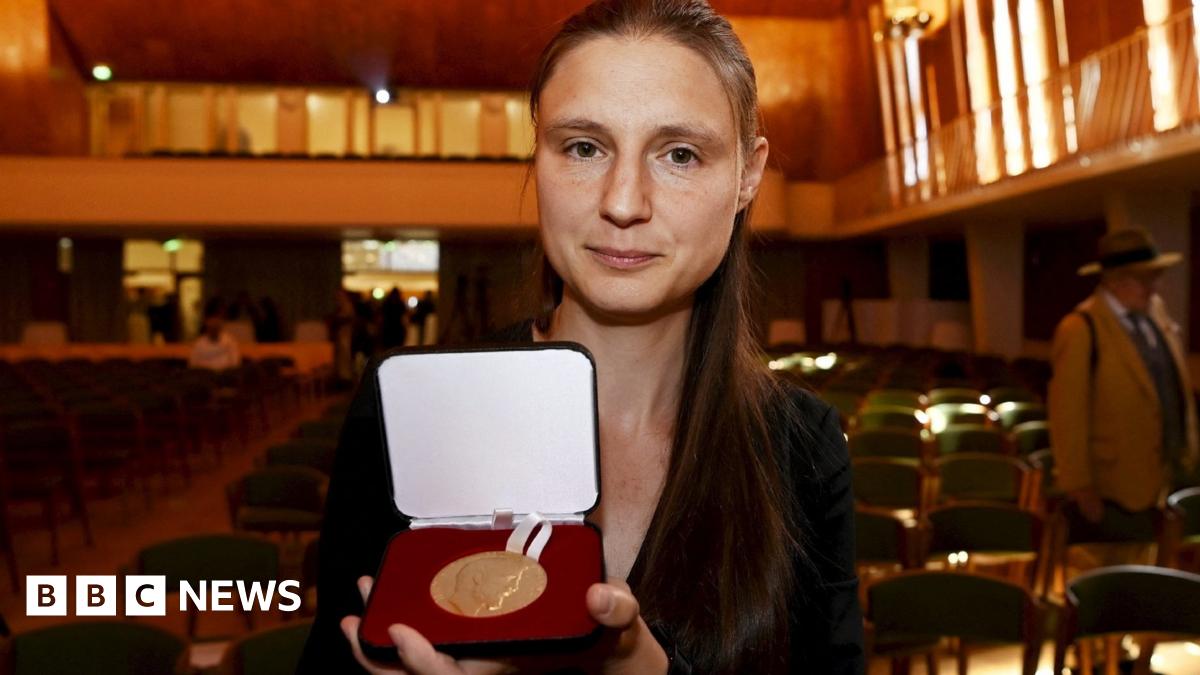 Ukrainian professor wins prestigious Fields Medal in mathematics - BBC News
