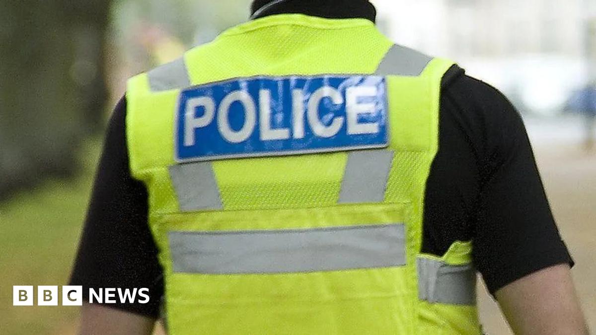 Northamptonshire Police to feature in Police Interceptors series - BBC News