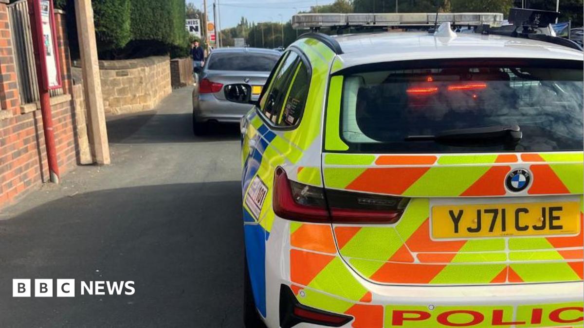 Vehicles seized in crackdown on uninsured drivers - BBC News