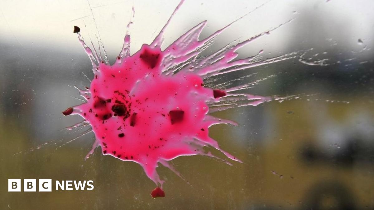 Drive-by paintball attack injures man in Liverpool - BBC News