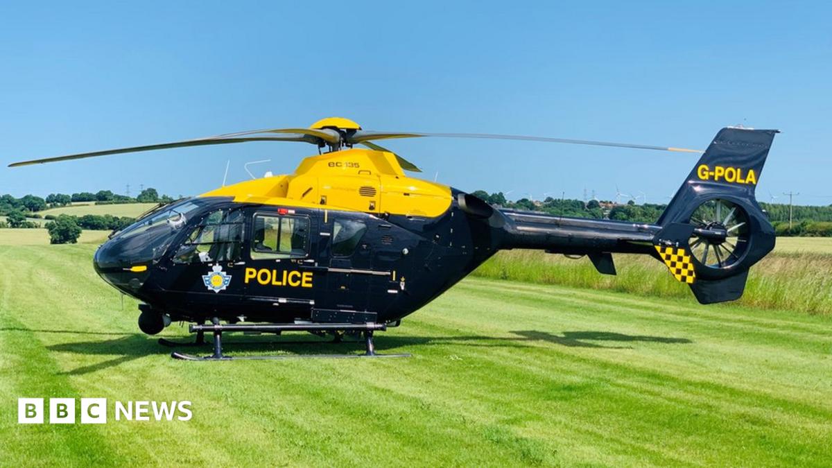 South Shields: Police helicopter pilot targeted with laser pen - BBC News
