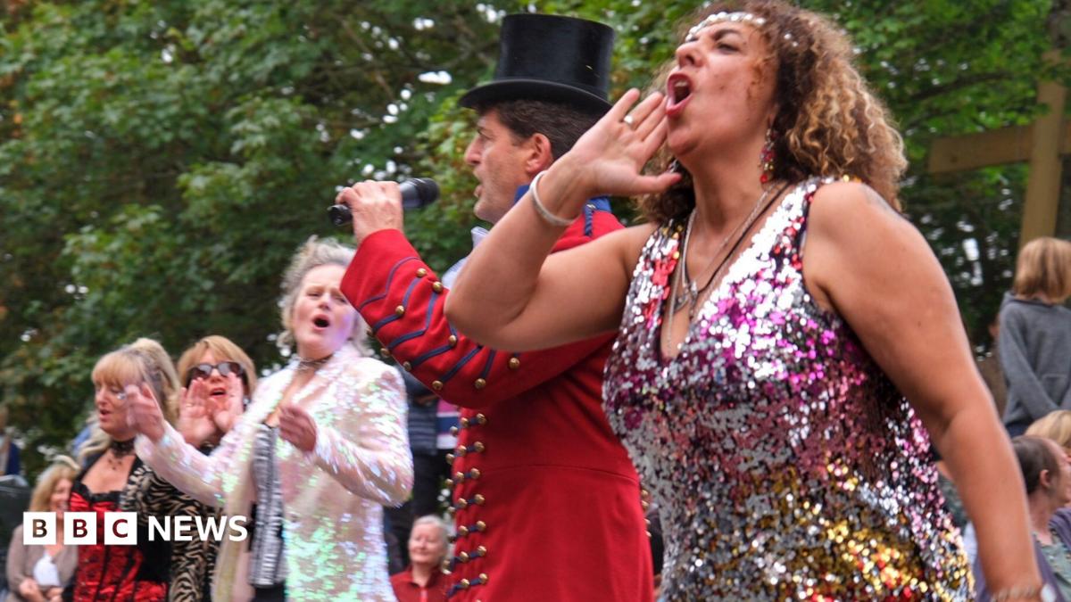 Dates announced for Chagford Film Festival - BBC News