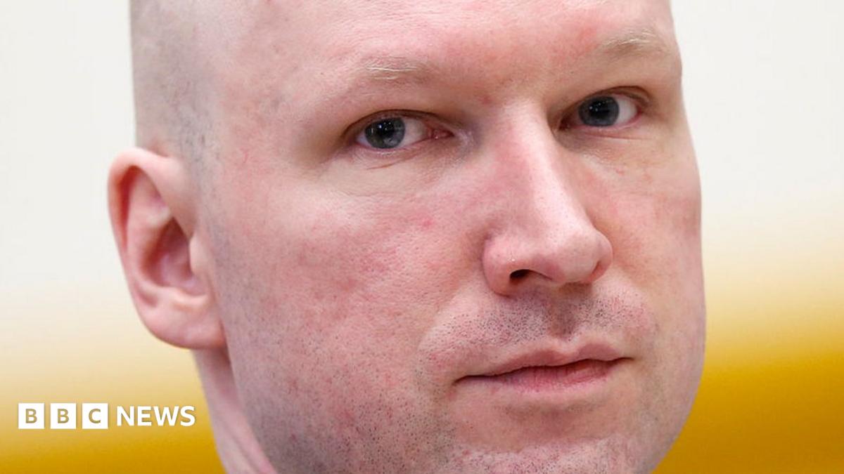 Facebook: Councillor cautioned for mass murderer meal deal ad - BBC News