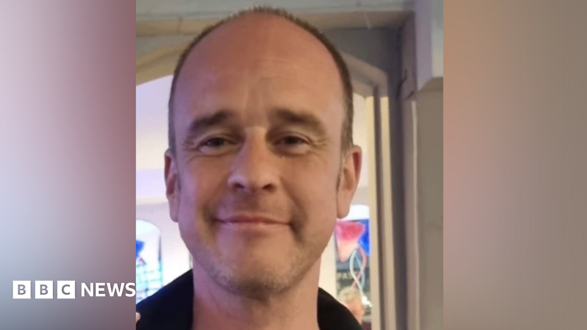 Neath nightclub murder probe: Victim named as Matthew Thomas - BBC News