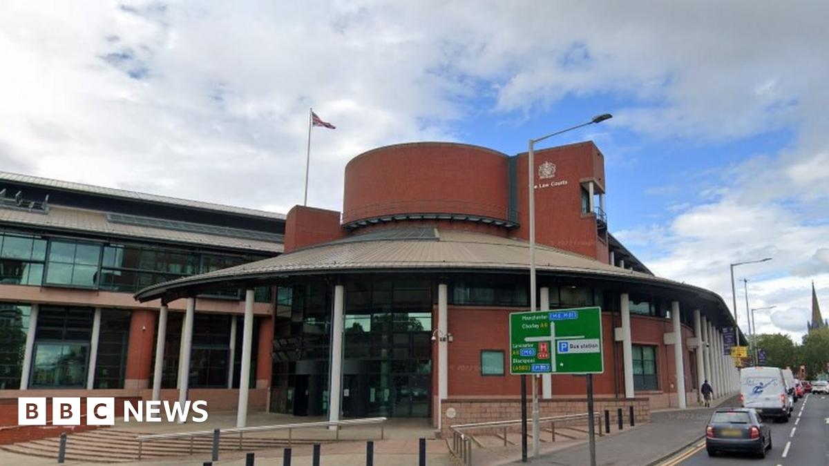 Eleanor Williams: Hammer injuries 'a staged finale to lies' - BBC News