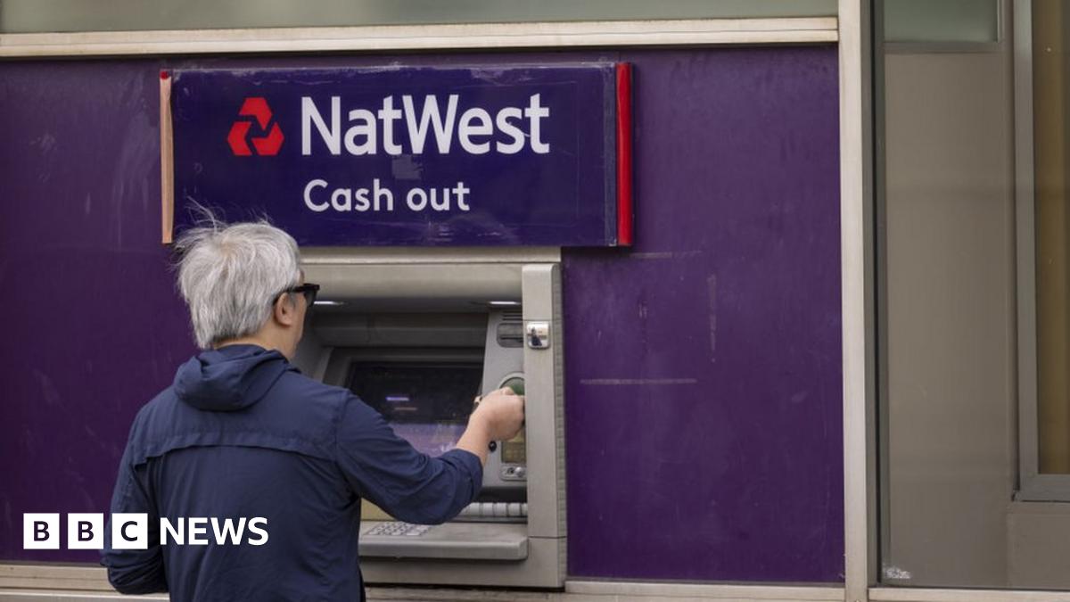 NatWest unveils highest yearly profit since 2007 - BBC News