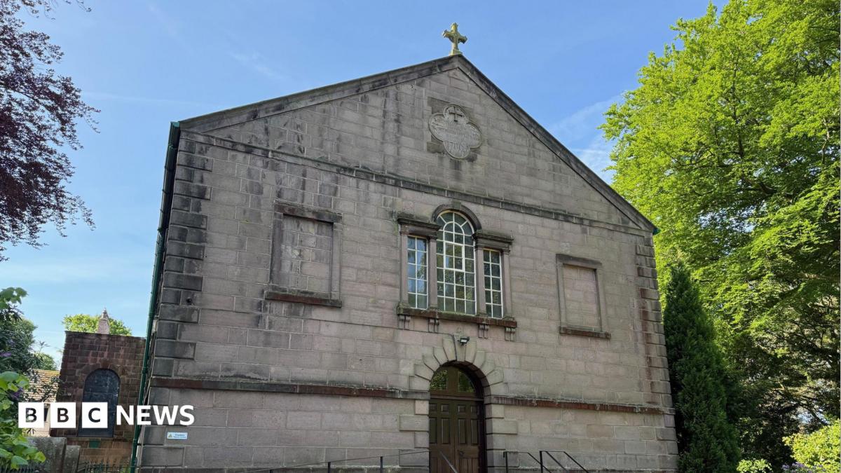 'Last-ditch' meeting aims to save Brindle St Joseph's RC Church - BBC News