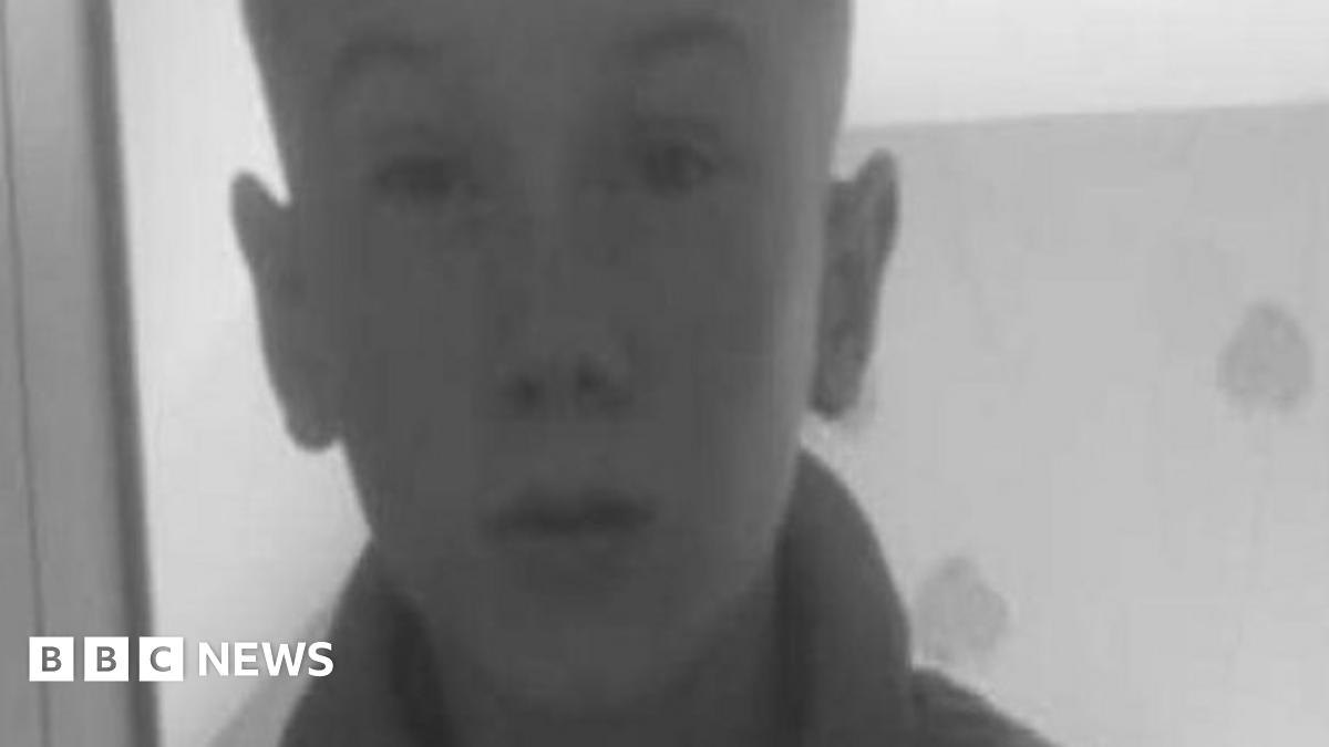Police appeal over missing 14-year-old Lucas Thomson - BBC News
