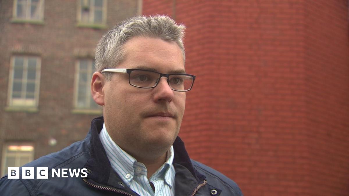 DUP: Gavin Robinson elected as DUP deputy leader - BBC News