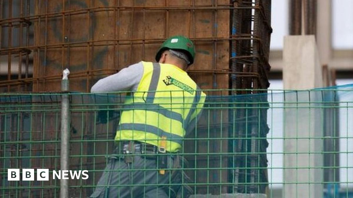 Housing crisis: Gove to relax planning rules over mayor's 'failure ...