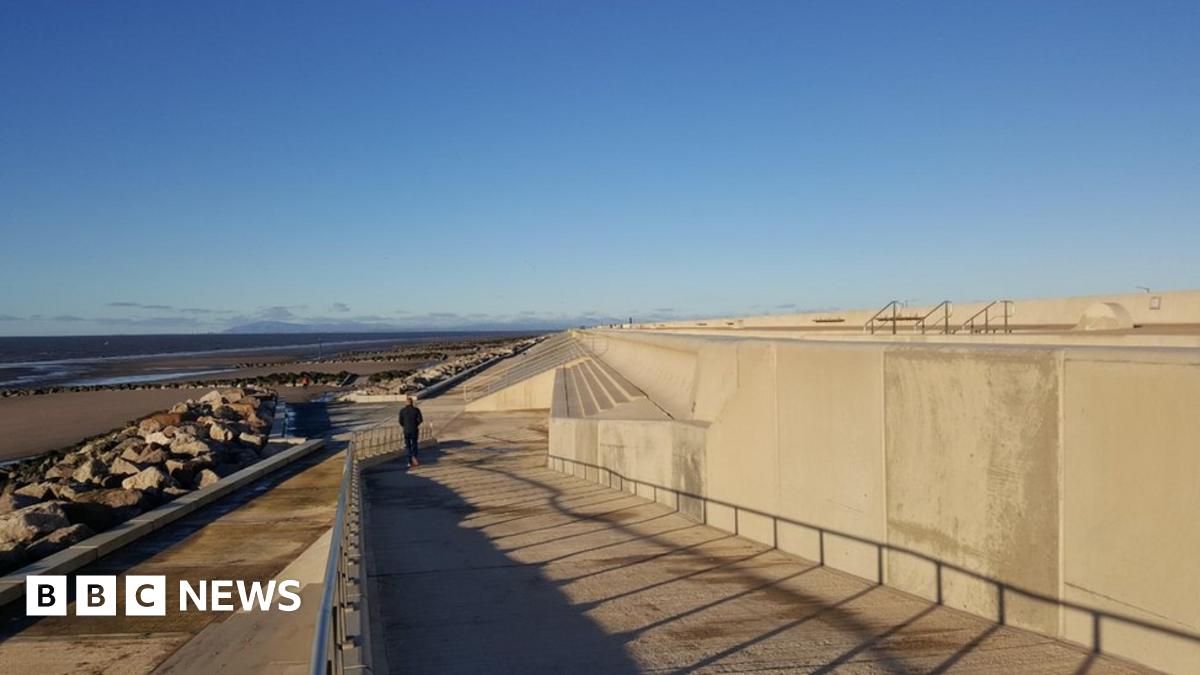 Blackpool 'could lose' beach without new £11m defences - BBC News