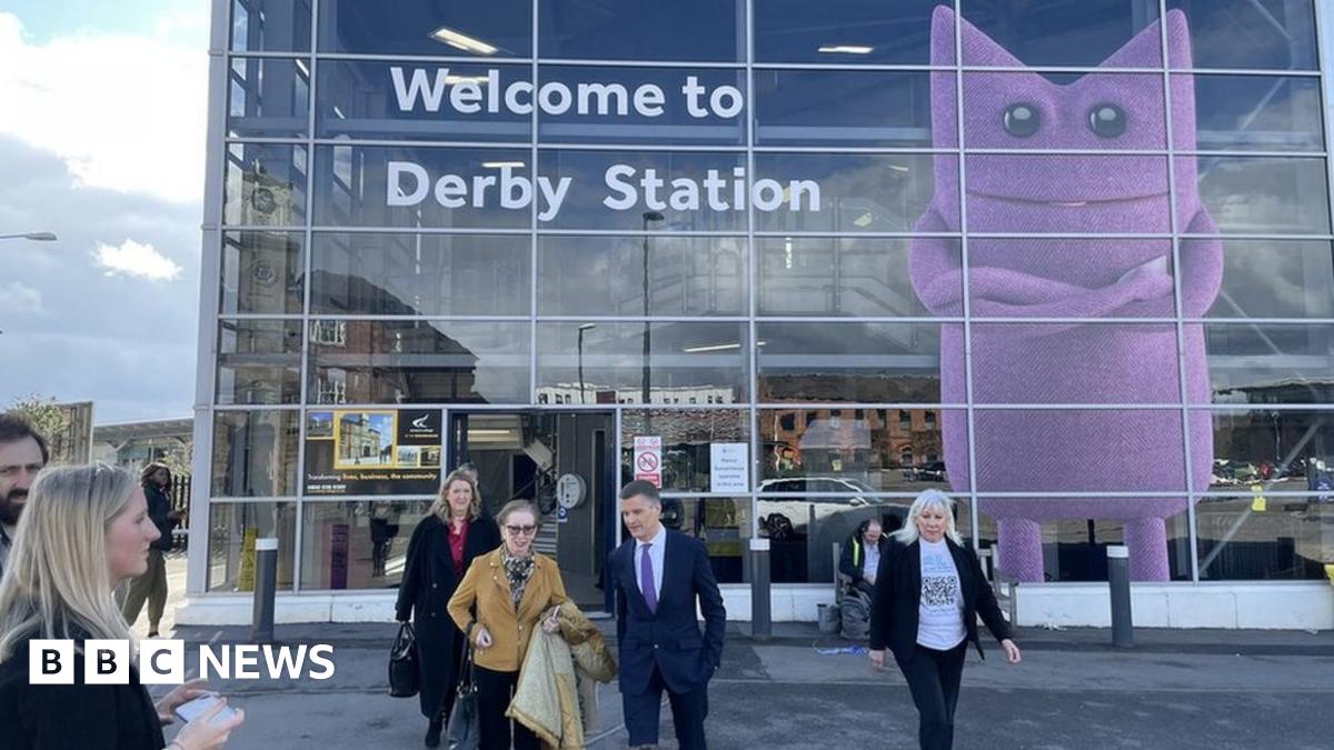 Great British Railways: Derby chosen as location for new rail HQ - BBC News
