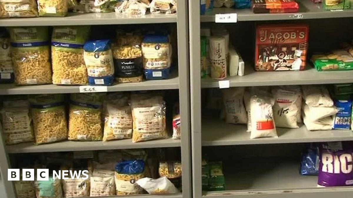 Trussell Trust: Welsh food bank use 'remains at record levels' - BBC News