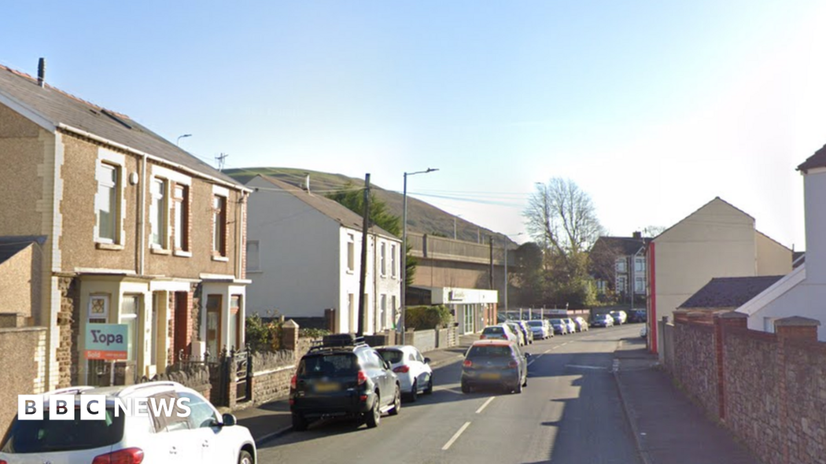 Port Talbot: Arrest after man, 70, dies following assault - BBC News