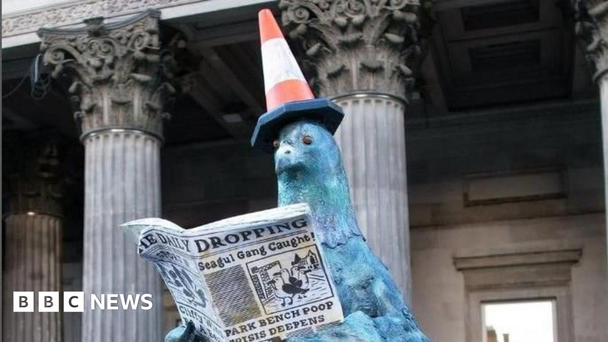 Glasgow artist swaps Duke of Wellington statue's traffic cone for paper ...