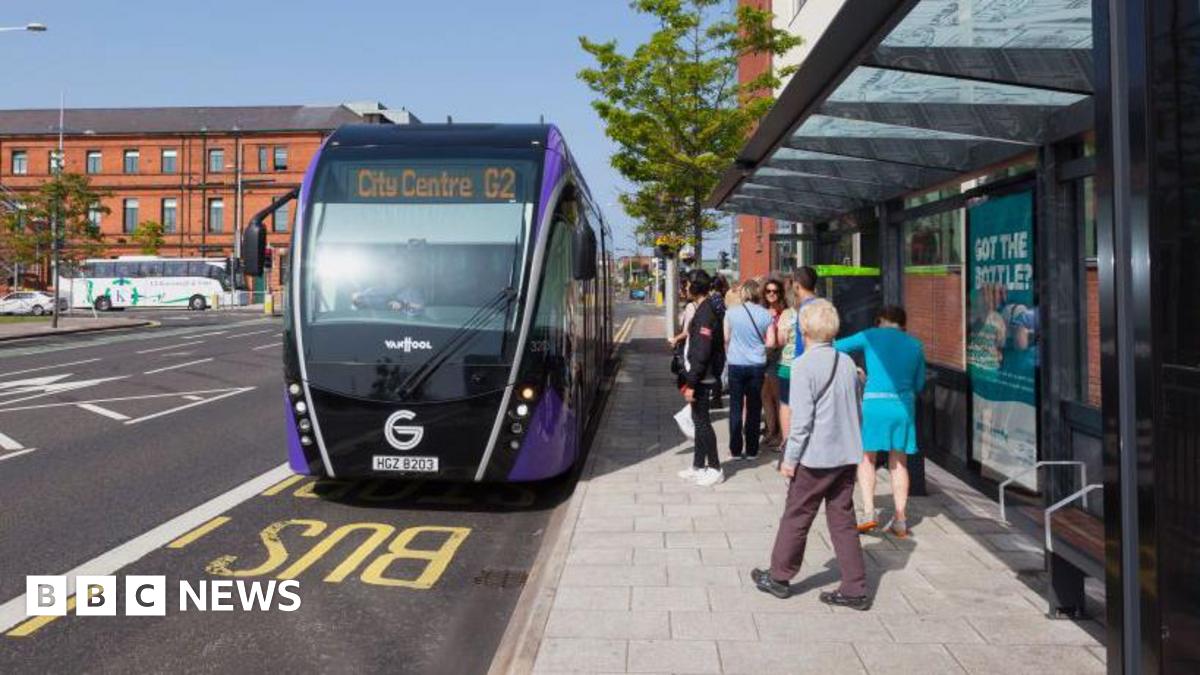 Derby city centre bus route scrapped over costs - BBC News