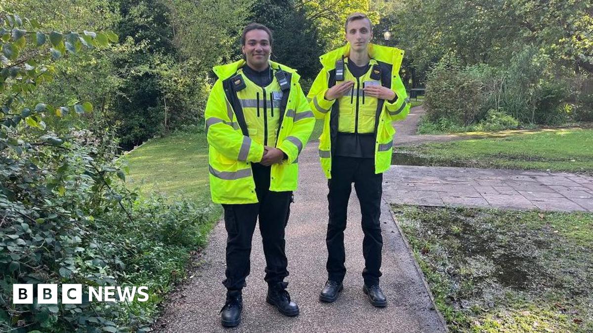 Norfolk: Civilian street wardens won't replace police - BBC News
