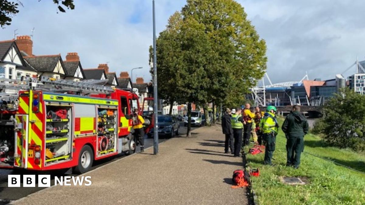 Body found in River Taff in Cardiff - BBC News