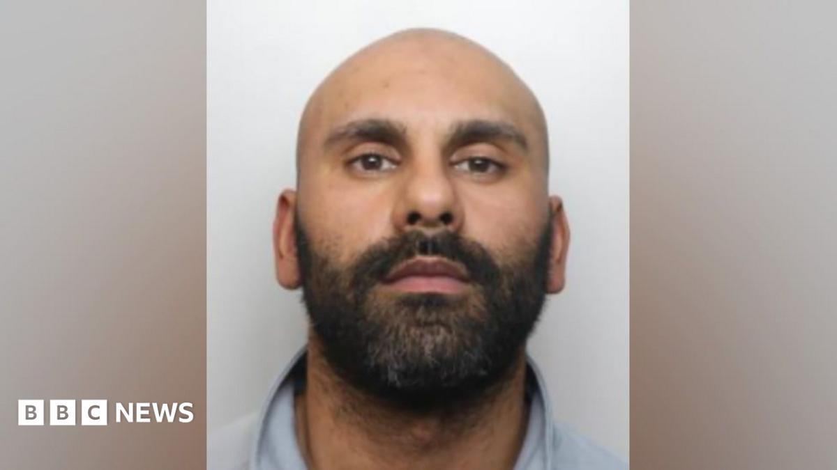 Sheffield man jailed for trying to smuggle drugs into country - BBC News