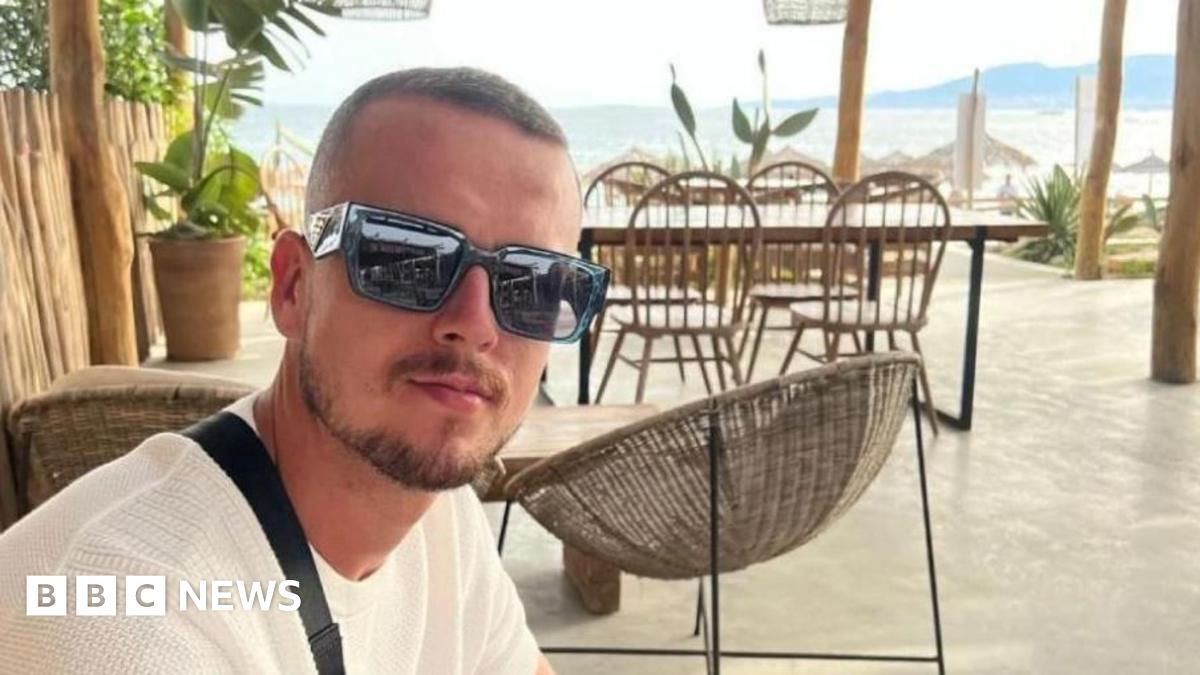 Man's Benidorm death now a murder probe, say family - BBC News