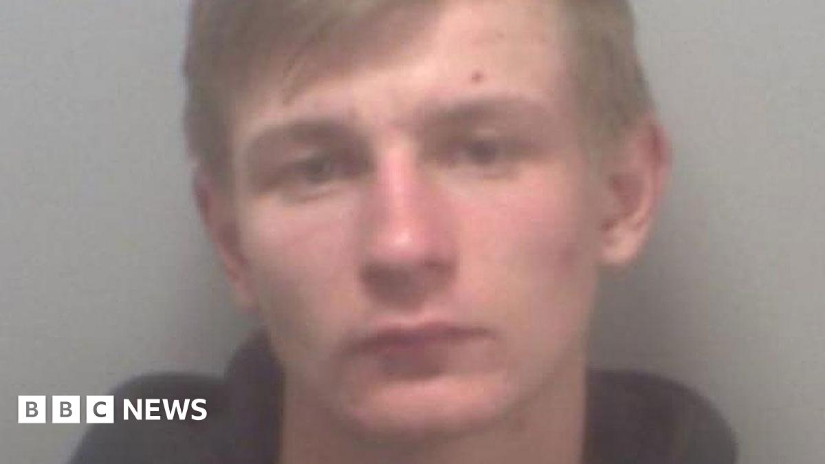 Inmate receives four years for Whitemoor prison officer attack - BBC News