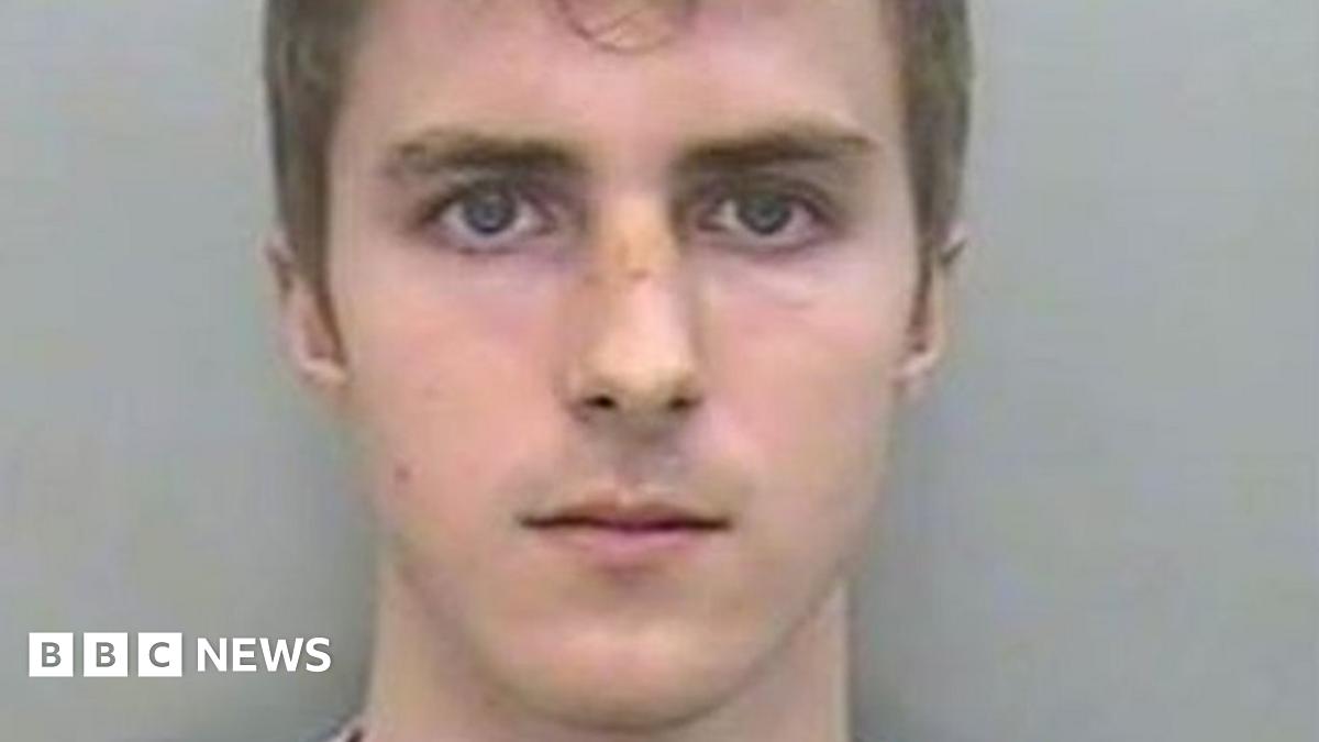 Student Lewis Rawlinson 'dealt drugs to fund eye care' - BBC News