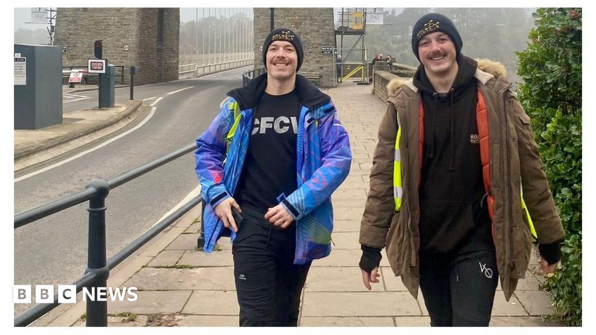Friends' 24-hour Clifton Suspension Bridge Movember walkathon - BBC News