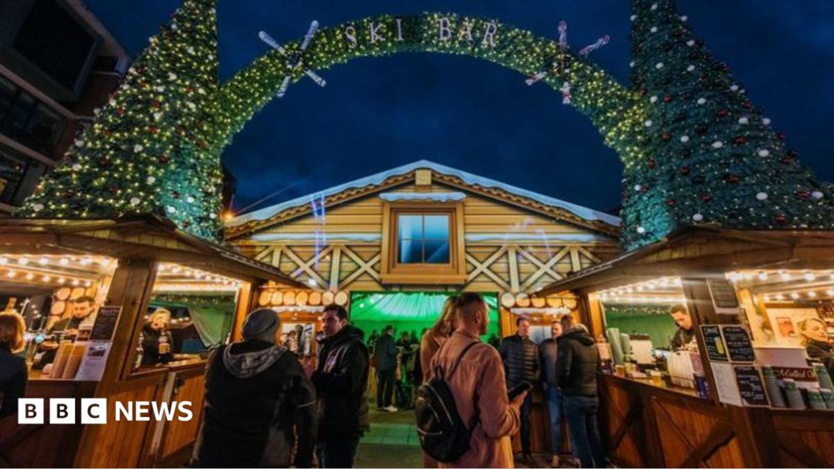 Leeds Christmas market and ice rink to return - BBC News