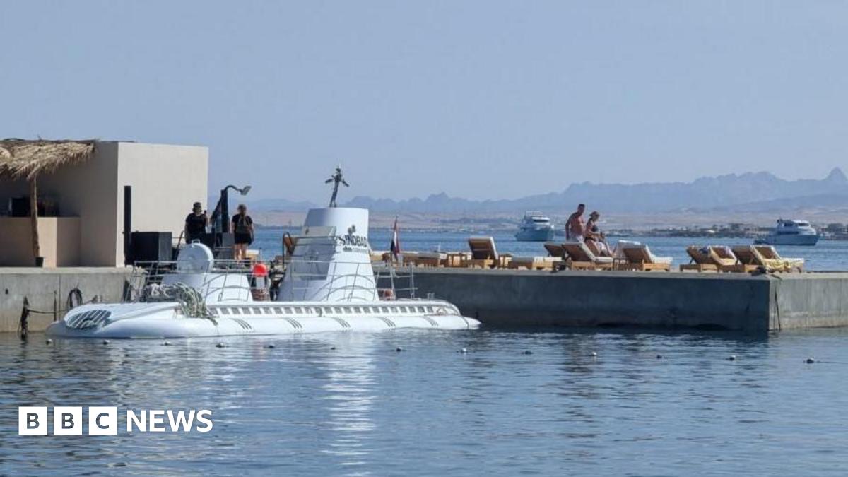 Egypt submarine sinking: What we know so far - BBC News