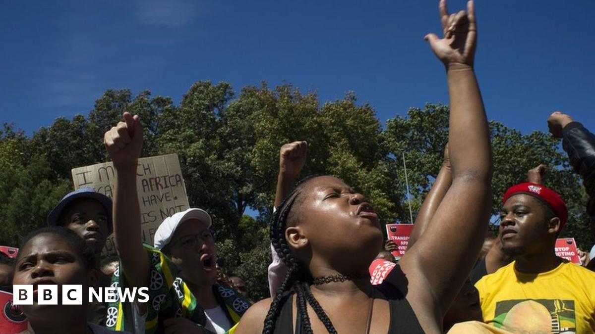 Why South Africa's born-free generation is not happy - BBC News