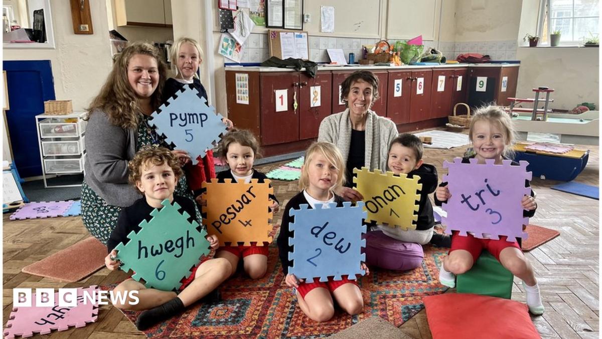 The new nursery teaching children to speak Cornish - BBC News