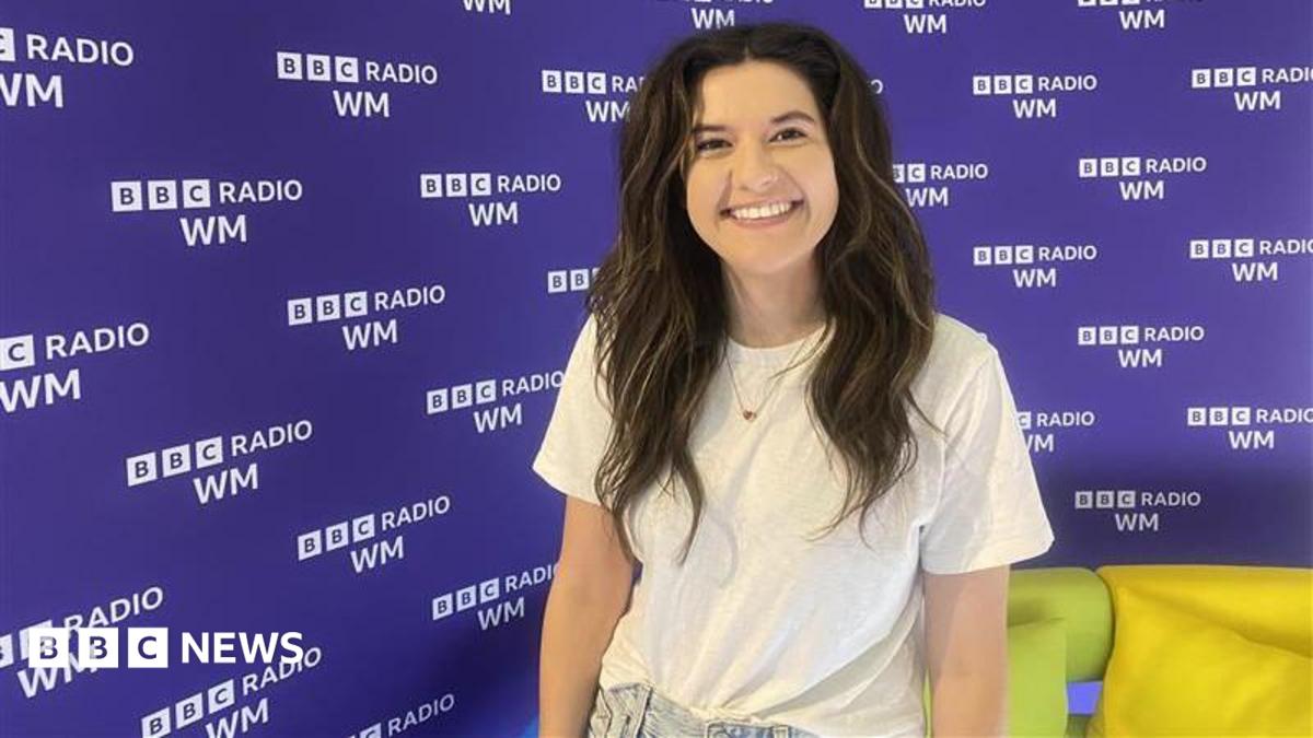 'I'm on a mission to explore the West Midlands' - BBC News