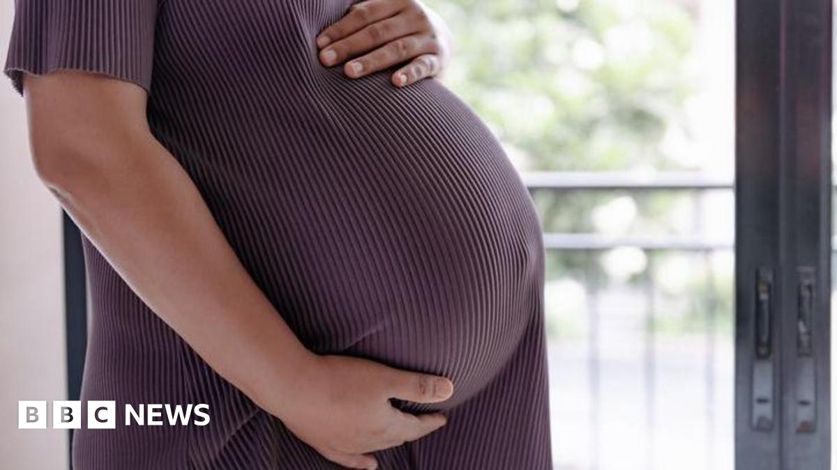 Werrington woman jailed for faking twins pregnancy to partner - BBC News