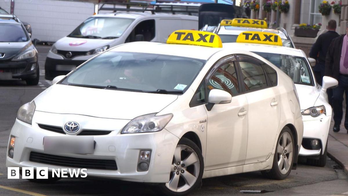 Concerns over impact of unlicensed Jersey taxi services - BBC News