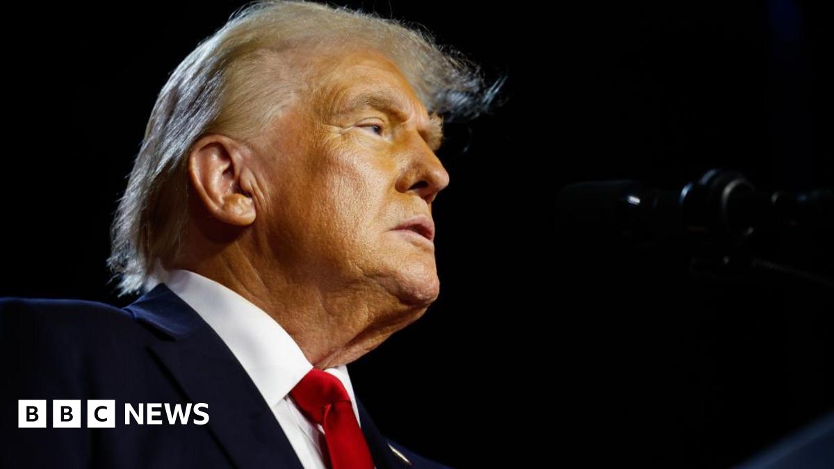 Donald Trump projected to pull-off historic White House comeback - BBC News
