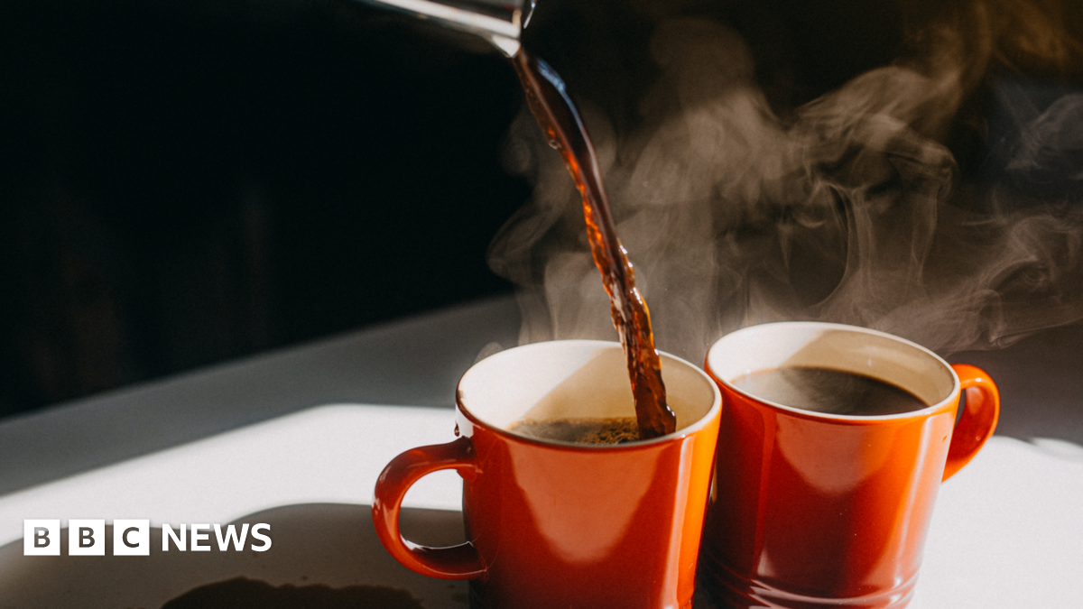 Arun: Breakfast clubs offer advice and support to forces veterans - BBC ...