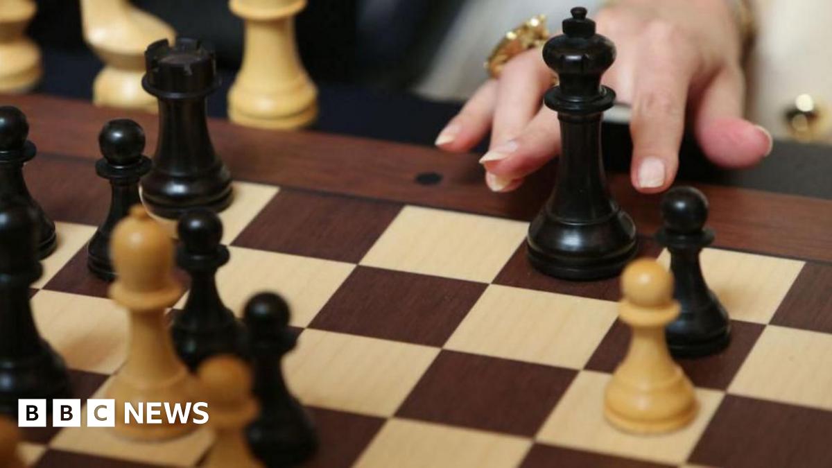 Checkmate for Russia as global chess ban upheld - BBC News